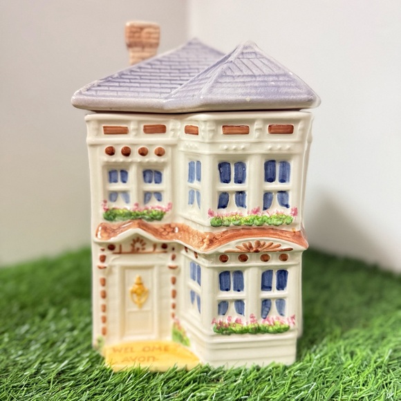 Canister Collection | Kitchen | Avon Townhouse Canister Collection Hand ...